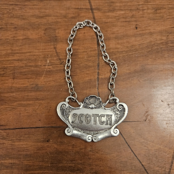 Unbranded | Dining | Vintage Metal Silver Tone Scotch Hanging Bottle ...
